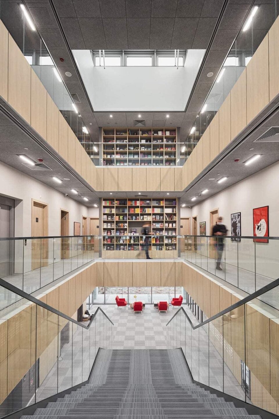 Why Study at Medical University of Warsaw - Medlink Students