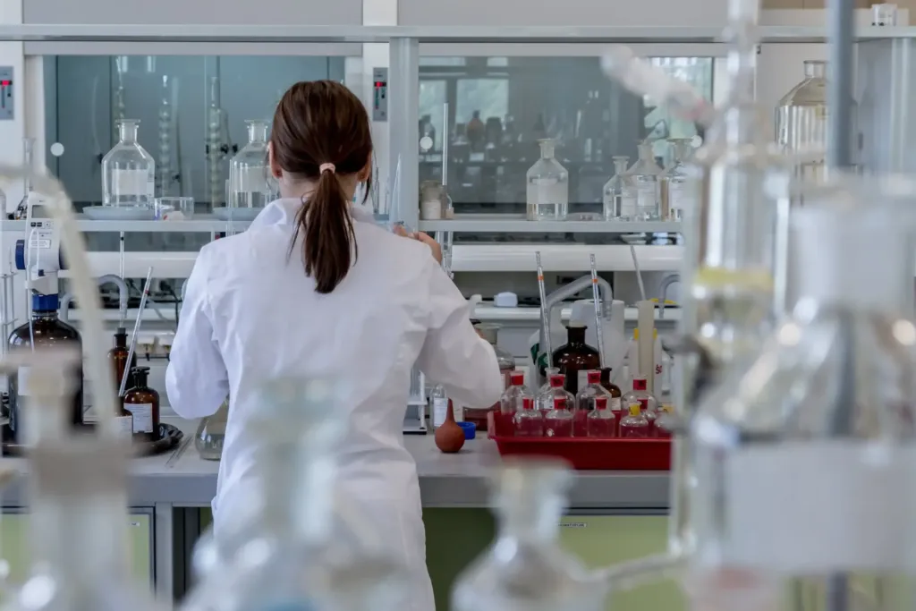 Biomedicine or Medicine? MD Conversion Pathway for Biomed Graduates ...